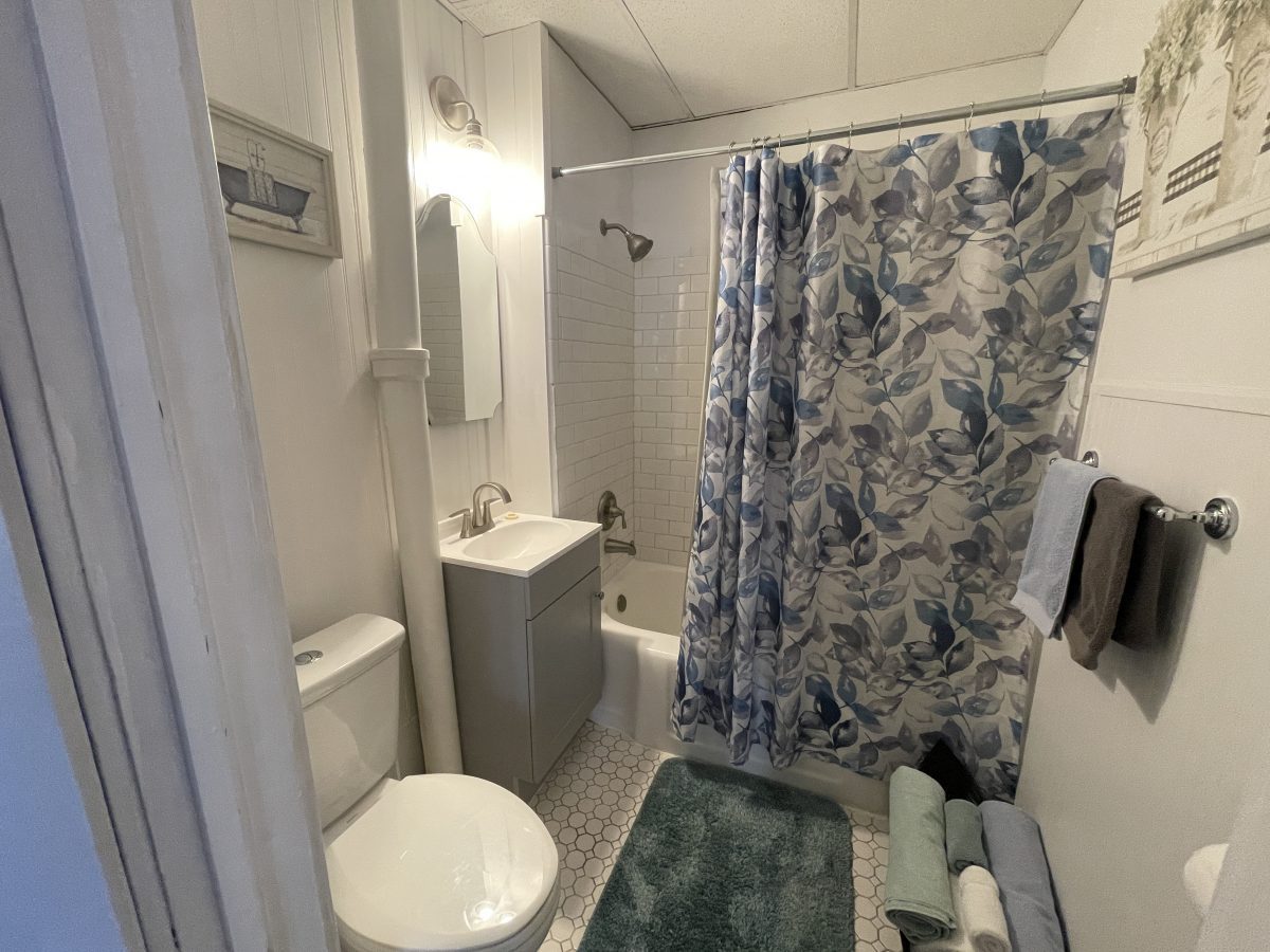 Hotel – The Clinton Inn | Wedding & Event Center | Lodging | Since 1901