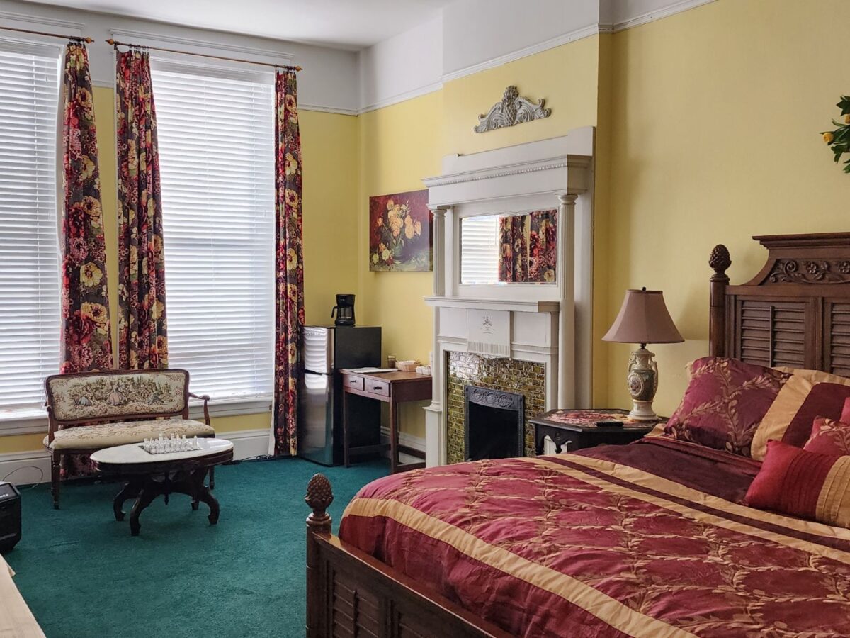 Hotel – The Clinton Inn | Wedding & Event Center | Lodging | Since 1901